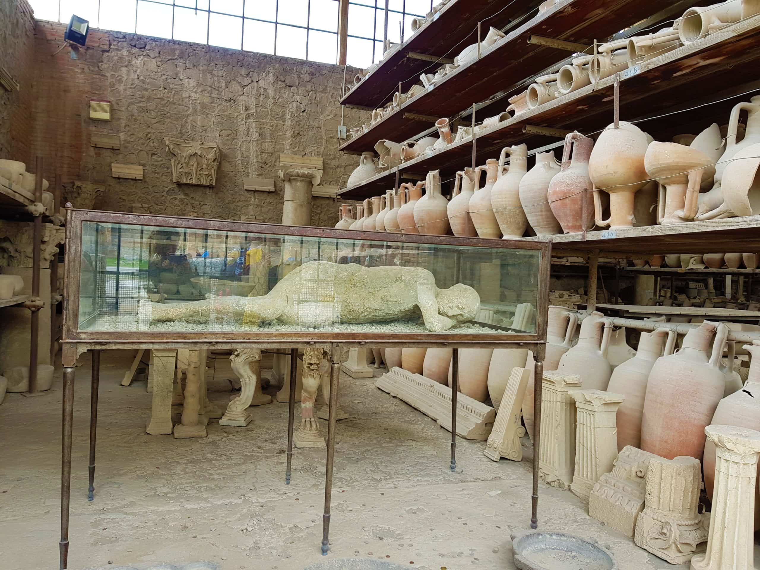 Extraordinary Pompeii Bodies: How are they been preserved? - Tripilare.com